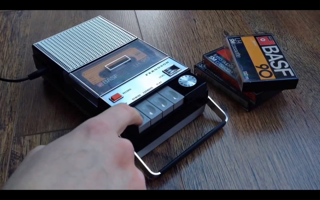 Raspberry Pi + Spotify Media Server, tape player as interface | Neural